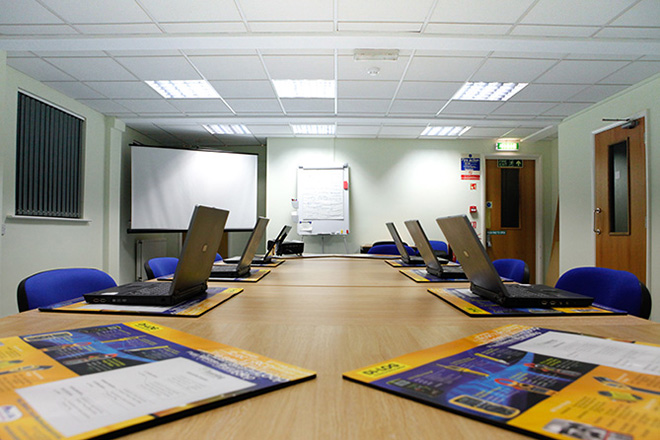 Gallery & Photos : Training in Electrical